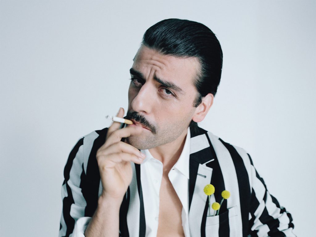 Óscar Isaac Hernández Estrada Is A Guatemalan American Actor Smoking